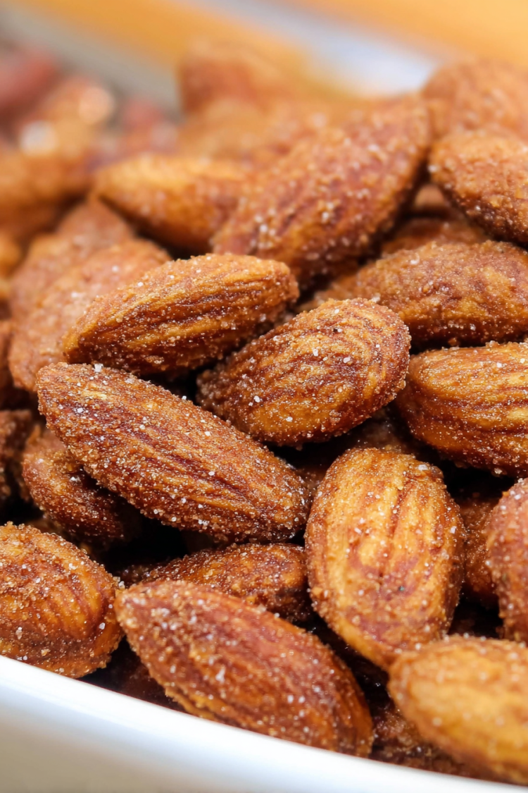 Sweet and Spicy Roasted Almonds Recipe (Easy!) - Tasty Home Cooks